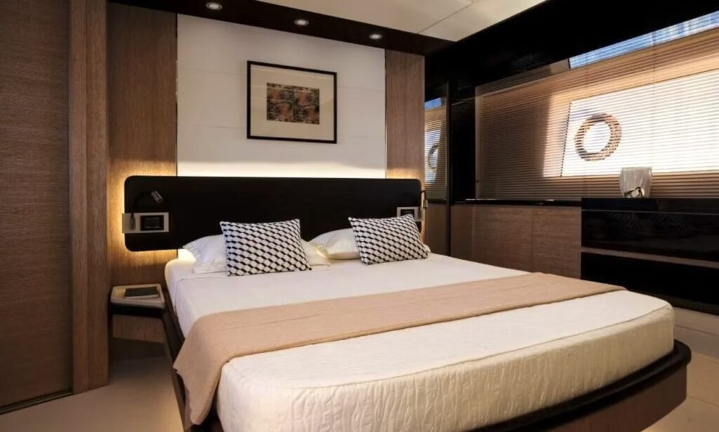 65 Foot Azimut Yacht Rental Marina del Rey | Happiest Ours